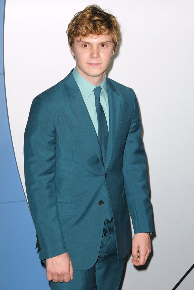 Evan Peters Picture 47 - Premiere Screening of FX's American Horror Story: Freak Show