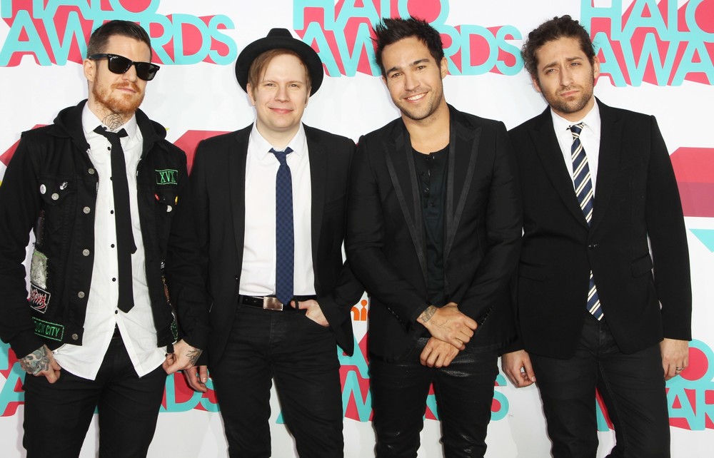 Fall Out Boy Picture 1 - The 5th Annual Teennick Halo Awards