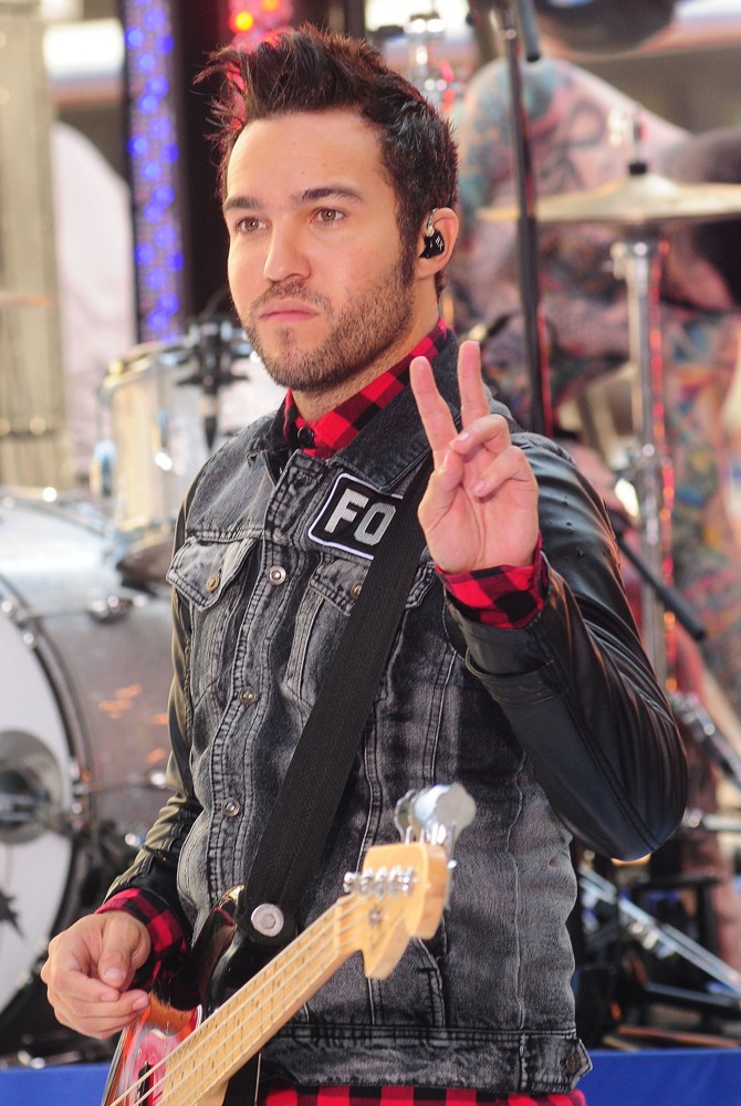 Pete Wentz Picture 1 - Fall Out Boy Perform Live as Part of The Toyota ...