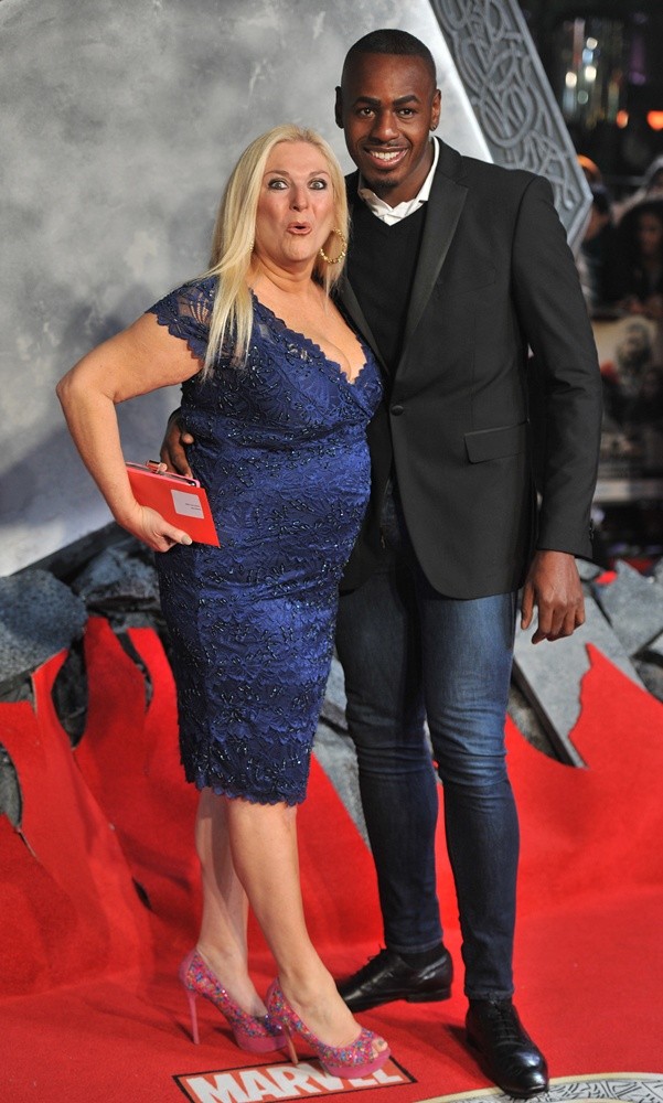vanessa-feltz Picture 1 - The World Premiere of Thor: The Dark World ...