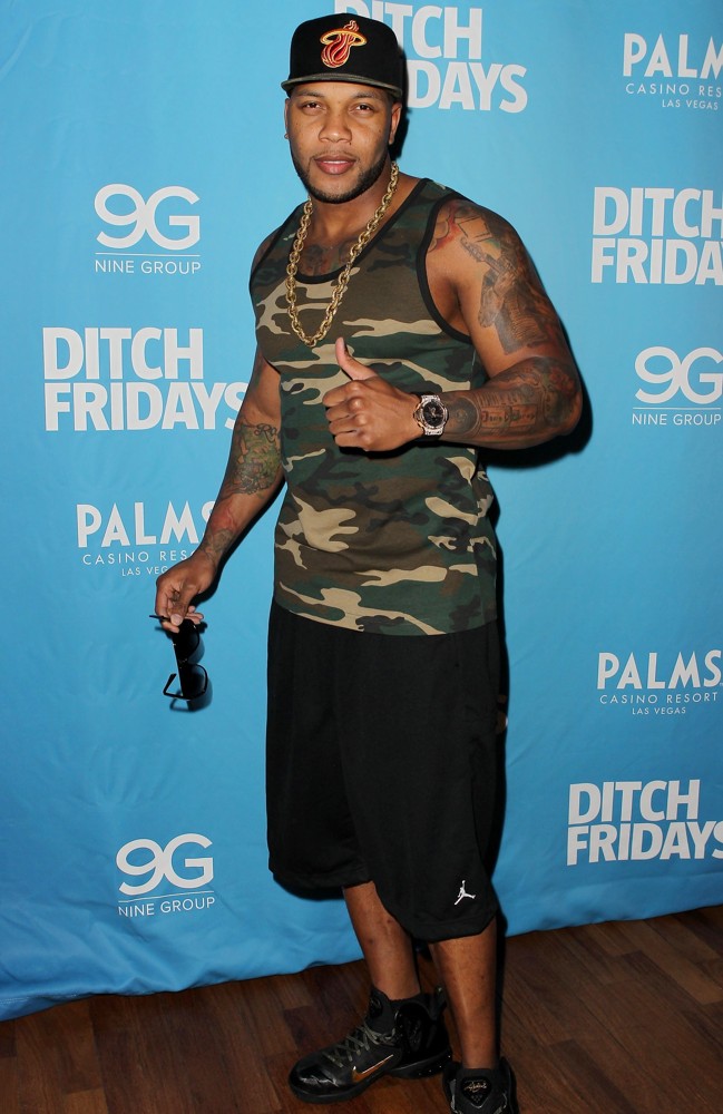 Flo Rida Picture 49 - Flo Rida Performs at Ditch Fridays