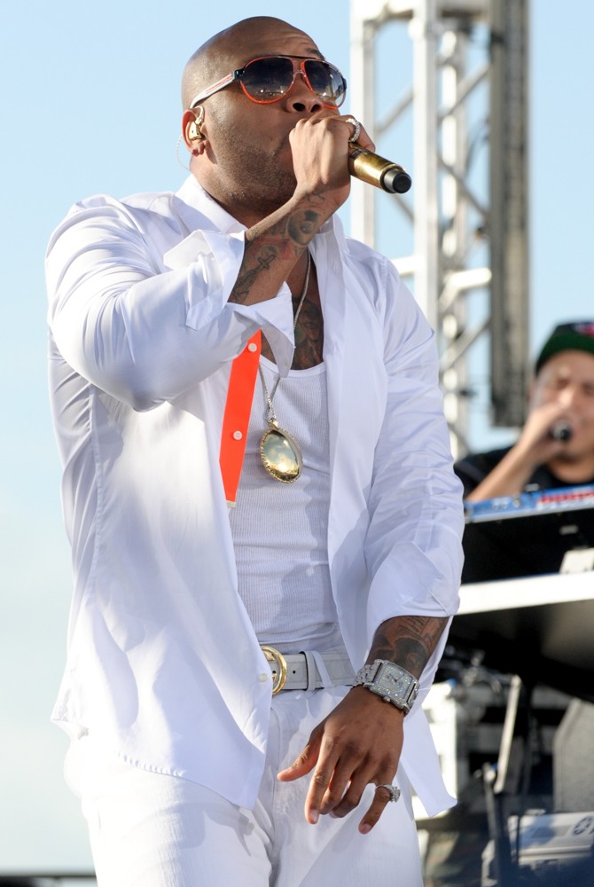 flo-rida Picture 1 - Flo Rida Performs Live on NBC's Today