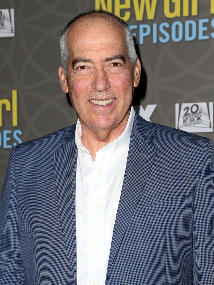 Fox's New Girl 100th Episode Party - Arrivals - Picture 1