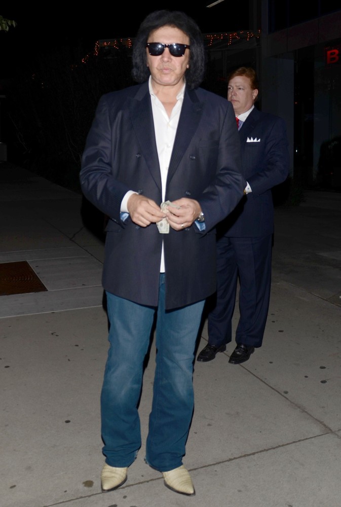 Gene Simmons Picture 47 - Motley Crue And KISS Announce Their Co ...