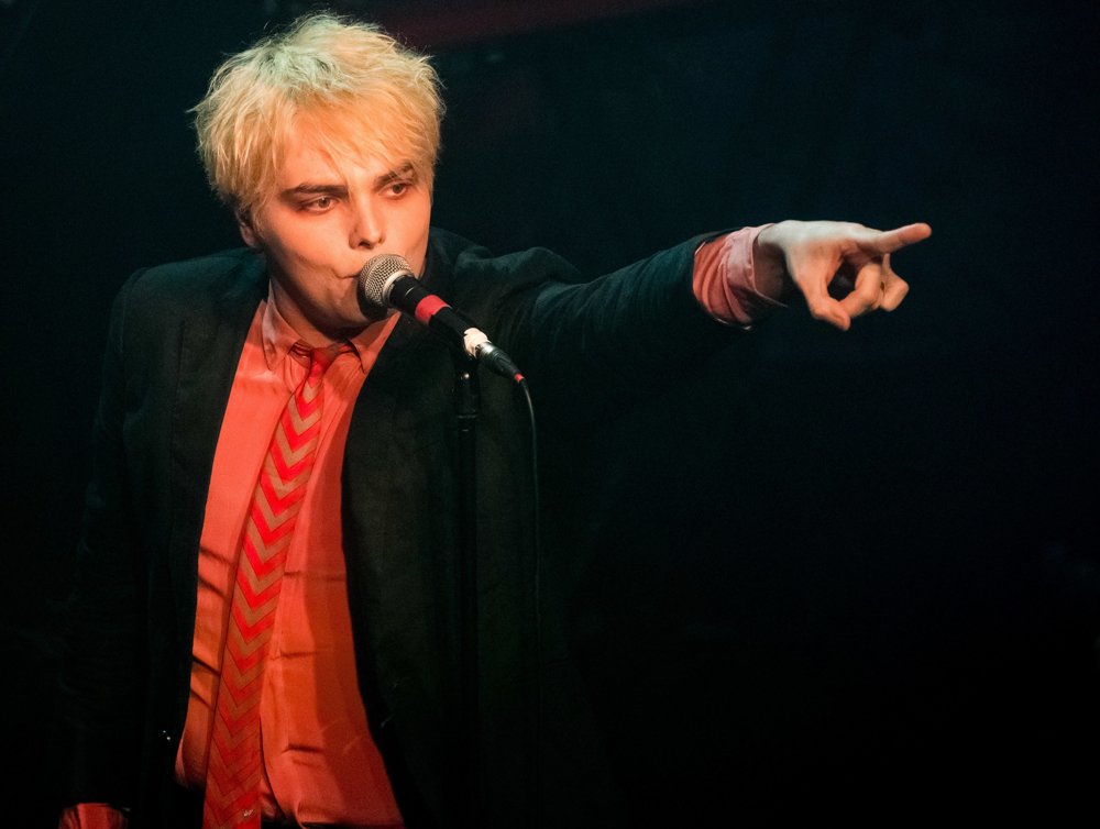 gerard-way Picture 1 - Gerard Way Performing Live in Concert