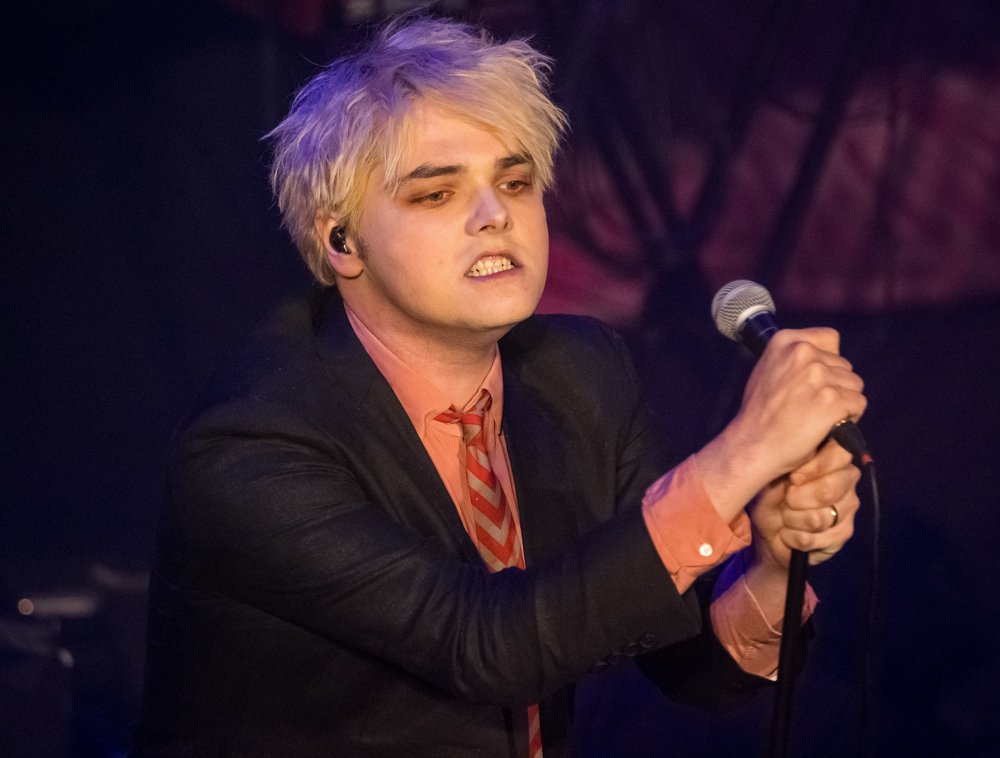 Gerard Way Picture 1 - Gerard Way Performing Live in Concert