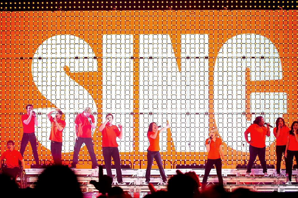 Chris Colfer Picture 56 - The Cast of Glee Live in Concert Performing ...