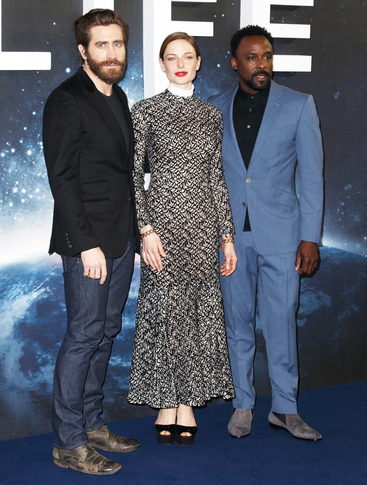 jake-gyllenhaal Picture 1 - Life Photocall