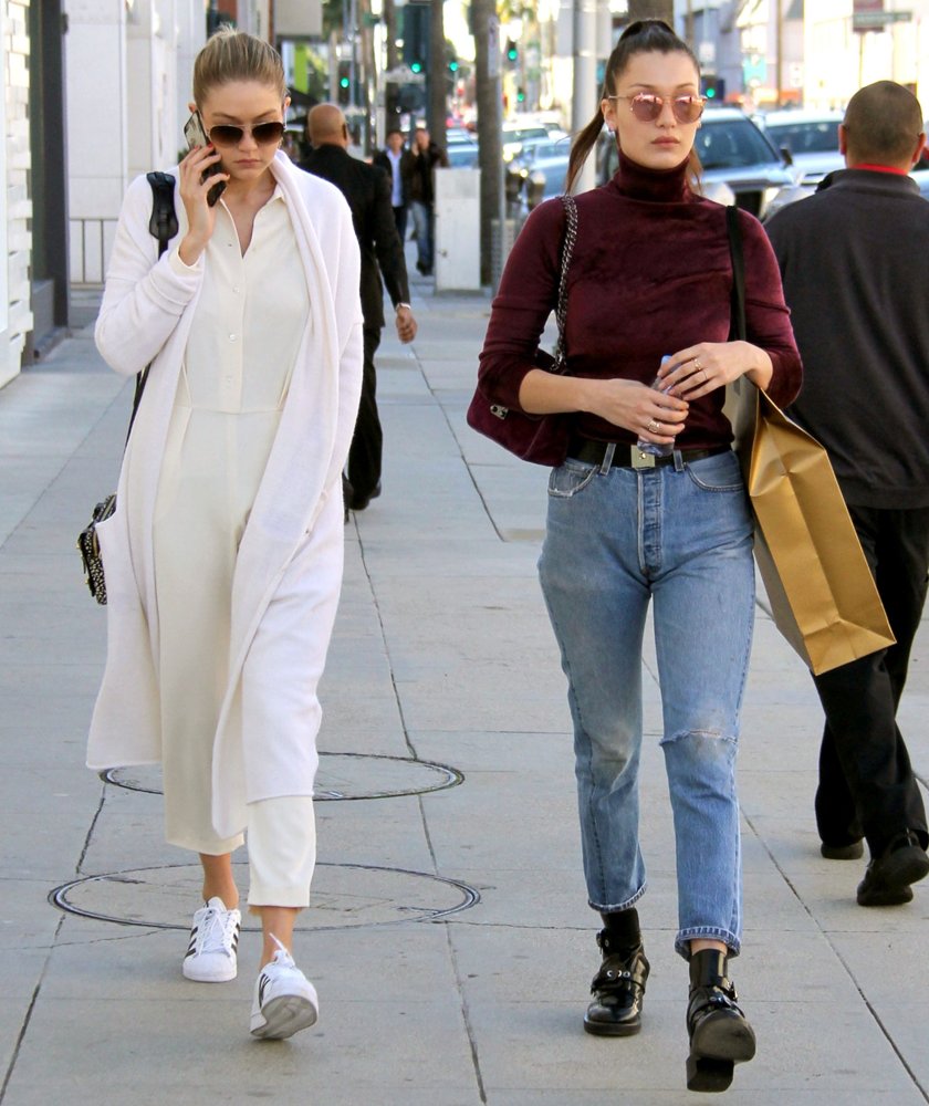 Bella Hadid Picture 1 - Bella Hadid and Gigi Hadid Go Clothes Shopping