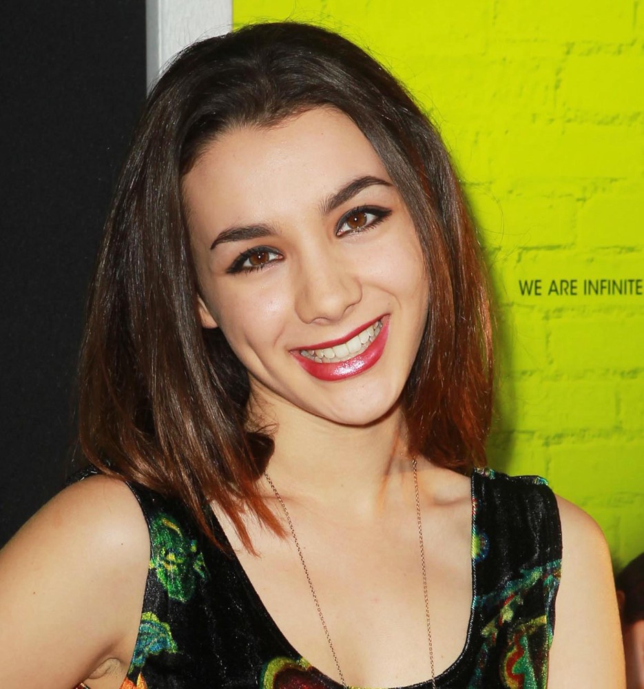 Hannah Marks Picture 1 - The Los Angeles Premiere of The Perks of Being ...