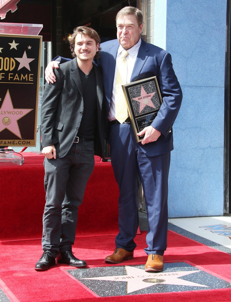 Emile Hirsch Pictures with High Quality Photos