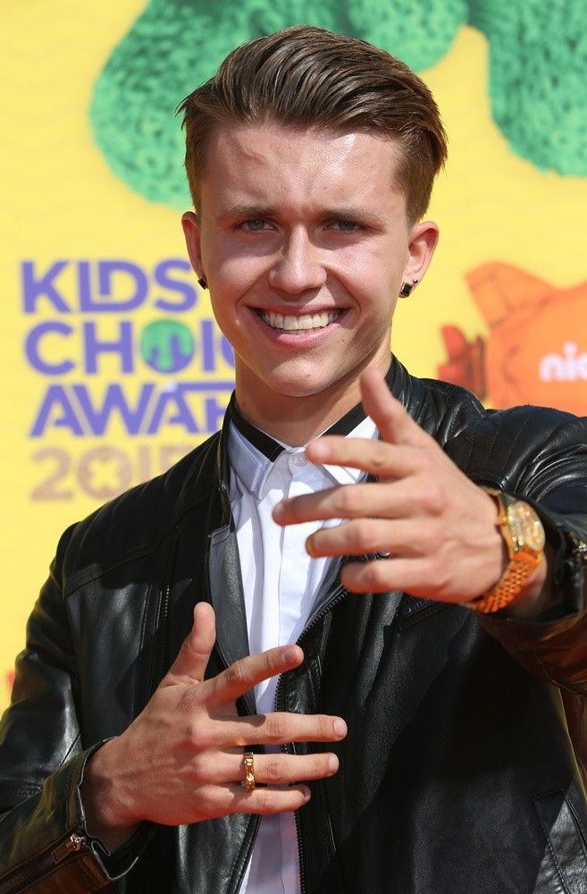 ian-thomas Picture 1 - Nickelodeon's 28th Annual Kid's Choice Awards ...