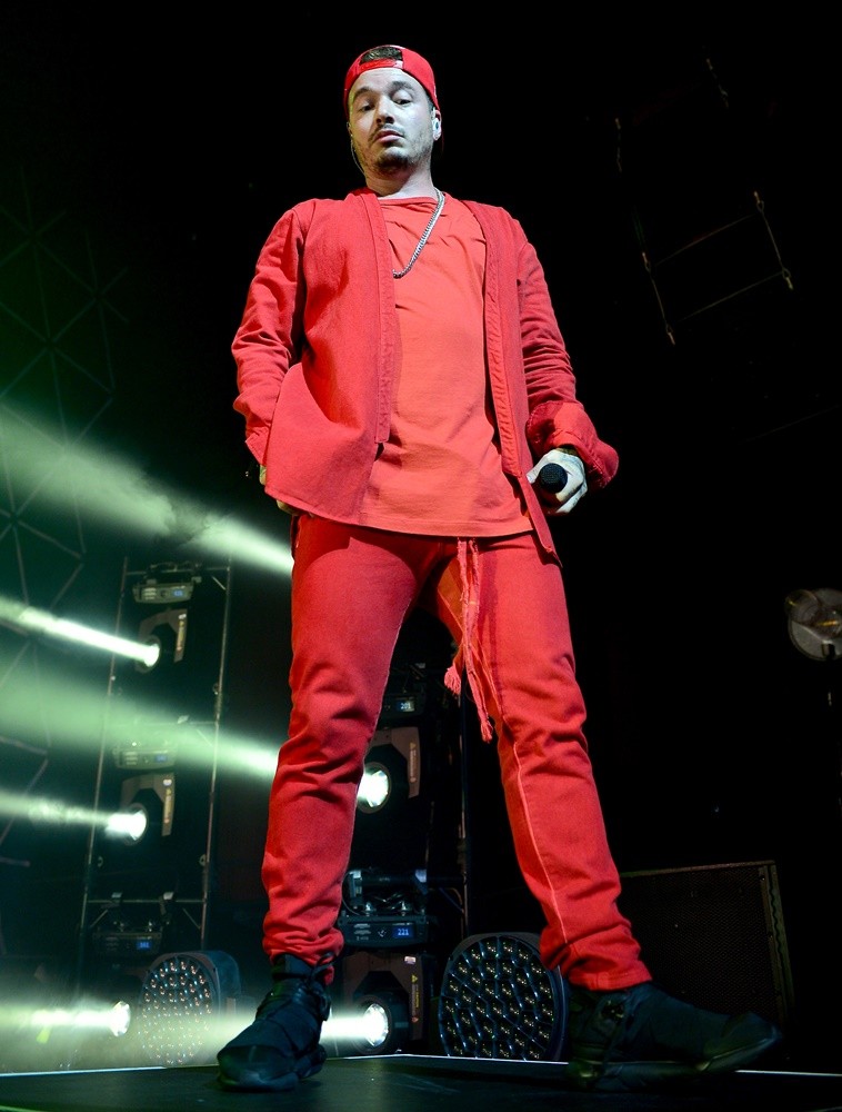 J Balvin Picture 1 - J Balvin Performing Live on Stage During J Balvin ...