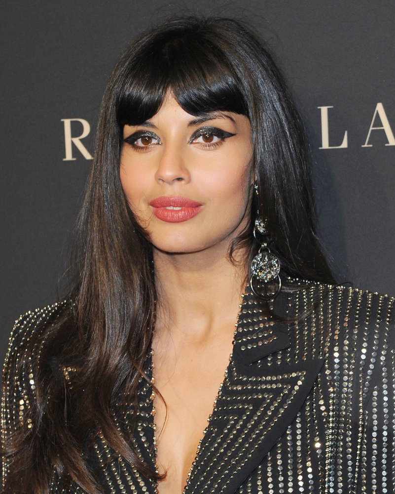 Jameela Jamil Pictures with High Quality Photos