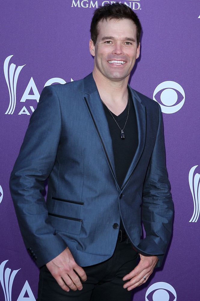 James Wesley Picture 1 - 2012 ACM Awards - Arrivals