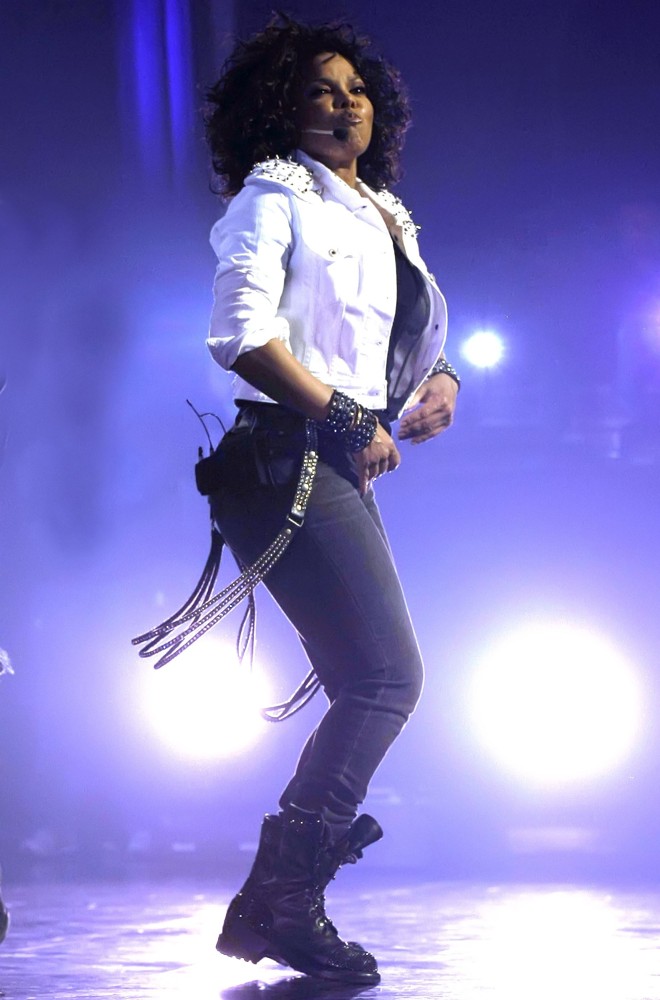 Janet Jackson Picture 119 - Janet Jackson Performing Live in Concert at ...