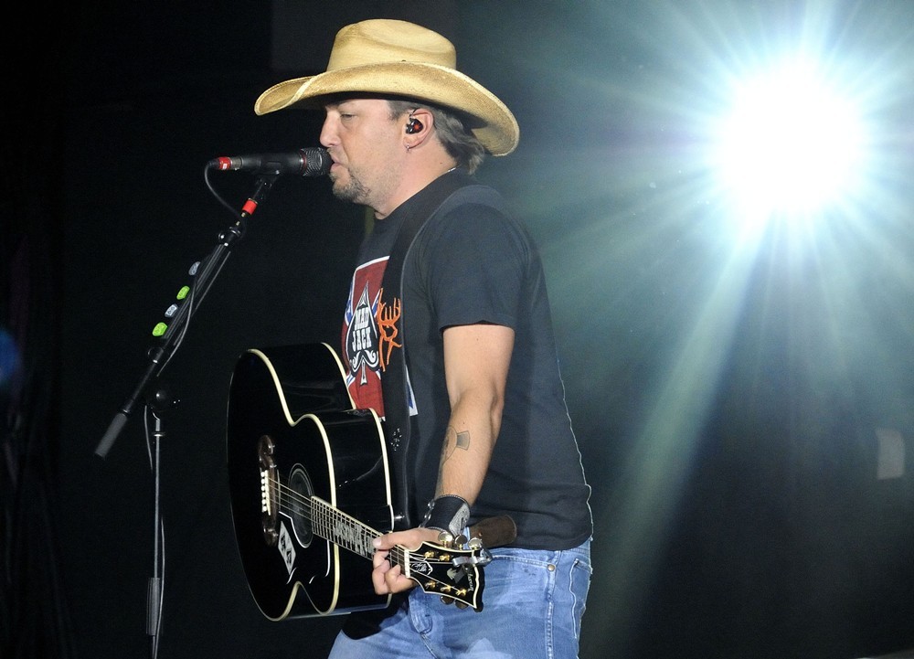 Jason Aldean Picture 52 - Jason Aldean Performs During His My Kinda ...