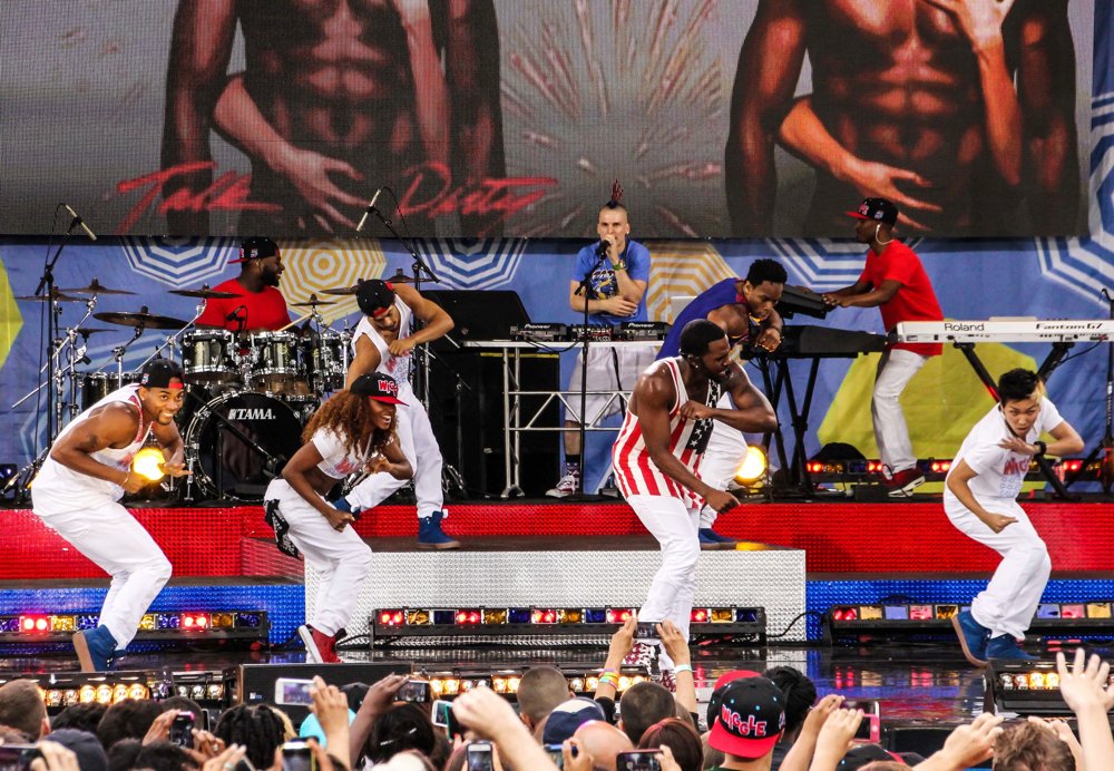 Jason Derulo Picture 208 - Jason Derulo Performing Live on Stage