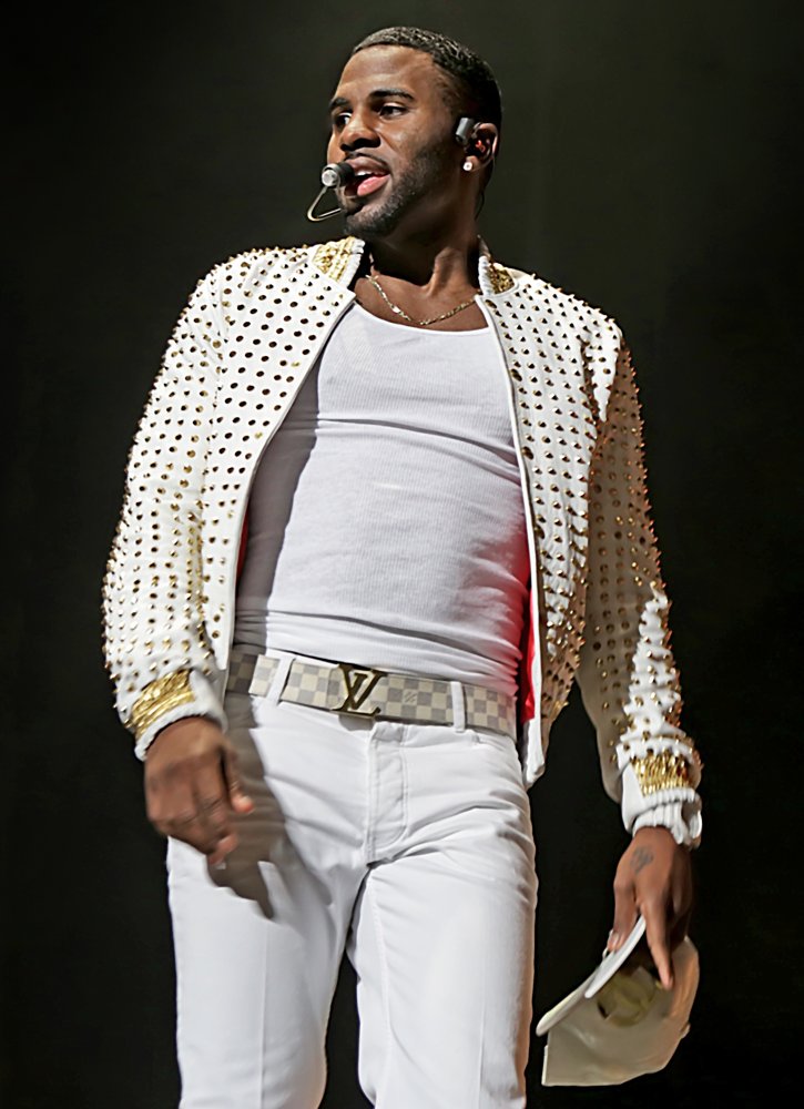 Jason Derulo Picture 1 - Jason Derulo Performing Live on Stage