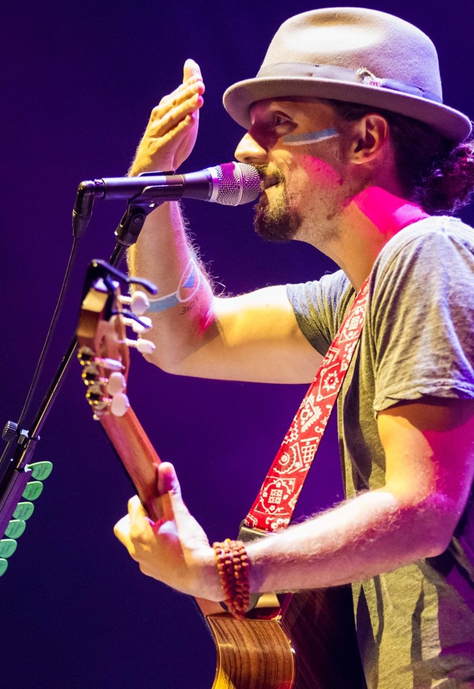 Jason Mraz Picture 39 - Jason Mraz Performs During His Tour Is A Four ...