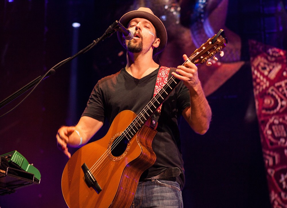 Jason Mraz Picture 33 - Jason Mraz Performs During His Tour Is A Four ...