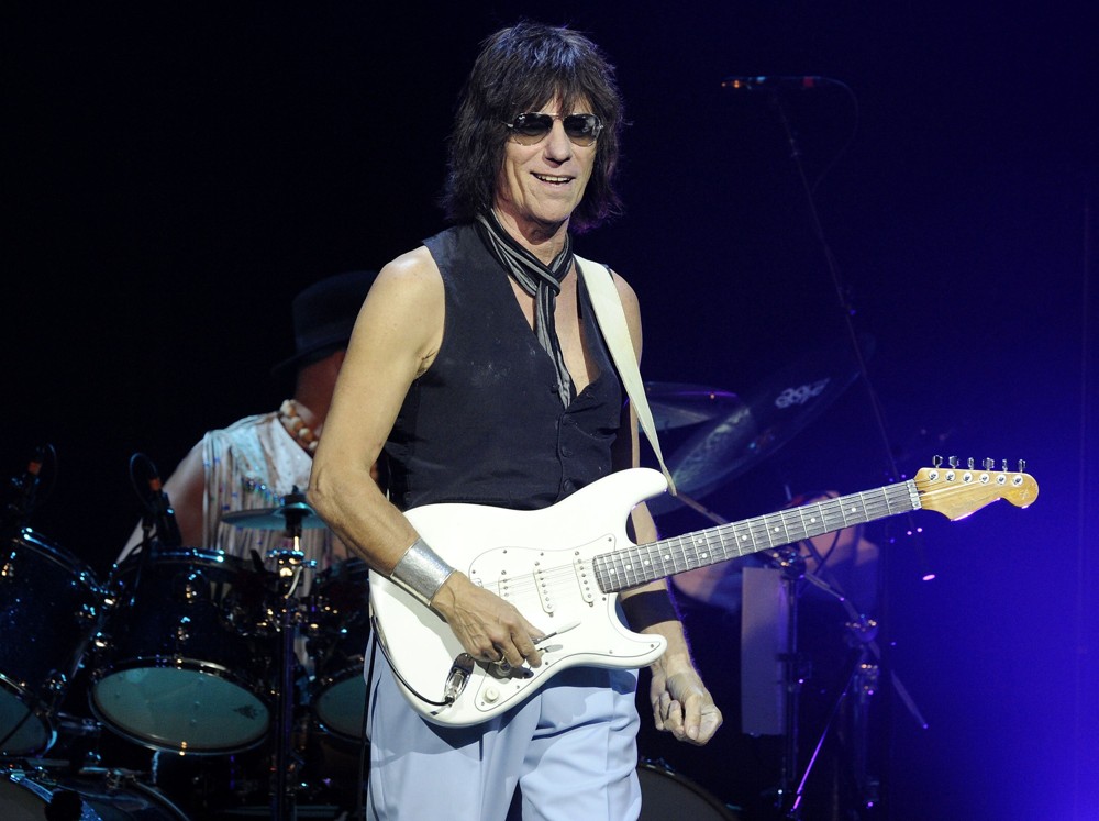 Jeff Beck Picture 16 - Jeff Beck Performs Live at Massey Hall