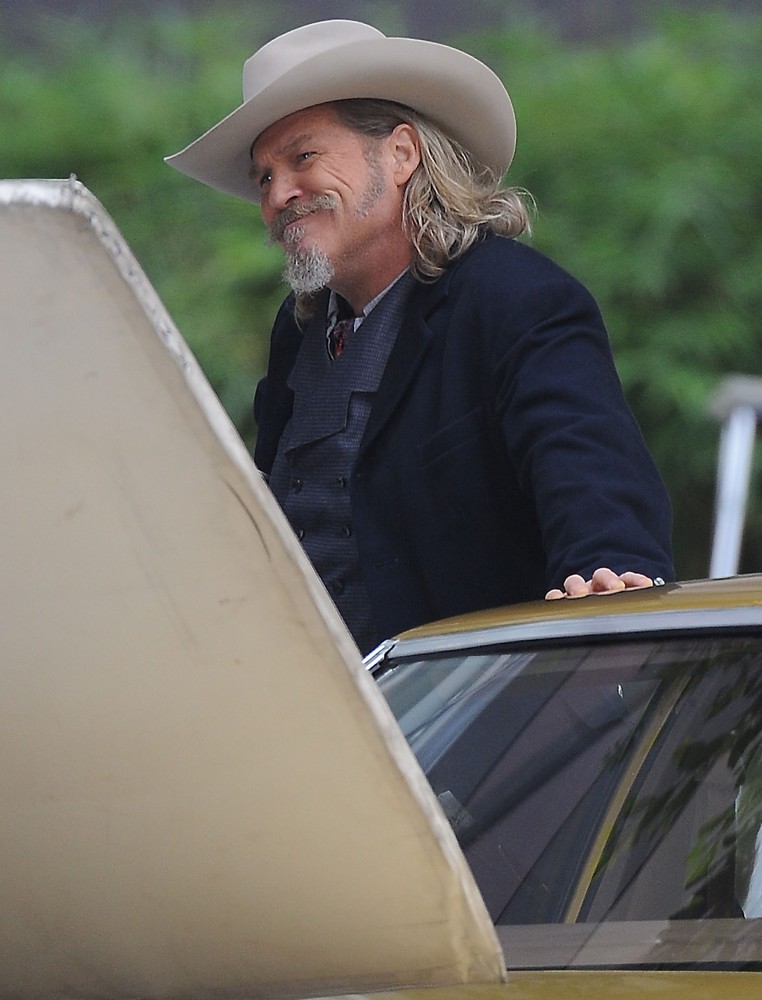 Jeff Bridges Picture 1 - Filming Scenes for The Movie R.I.P.D.