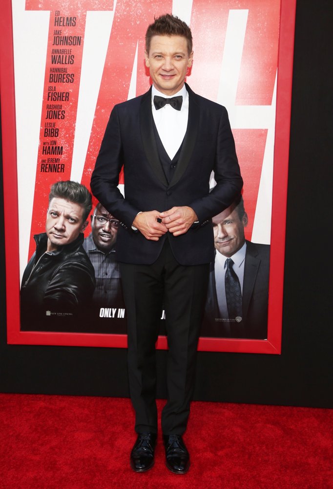 jeremy-renner Picture 1 - Premiere of Warner Bros. Pictures and New ...