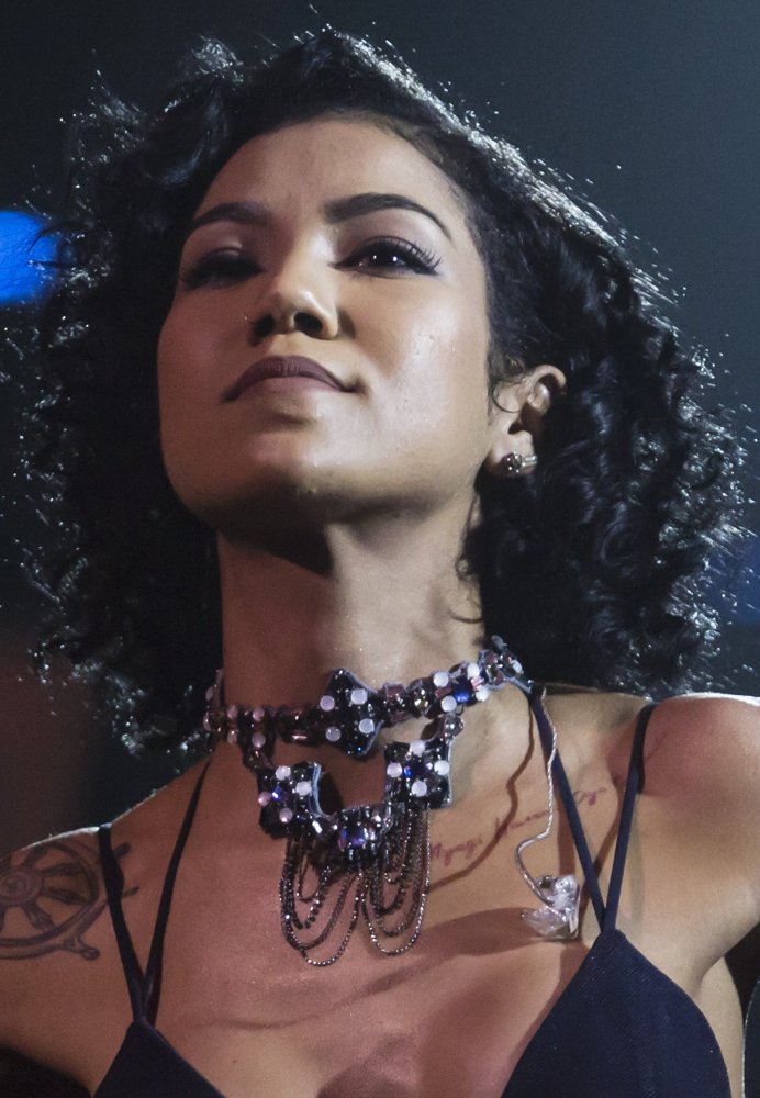 Jhene Aiko Picture 1 - Jhene Aiko Performing