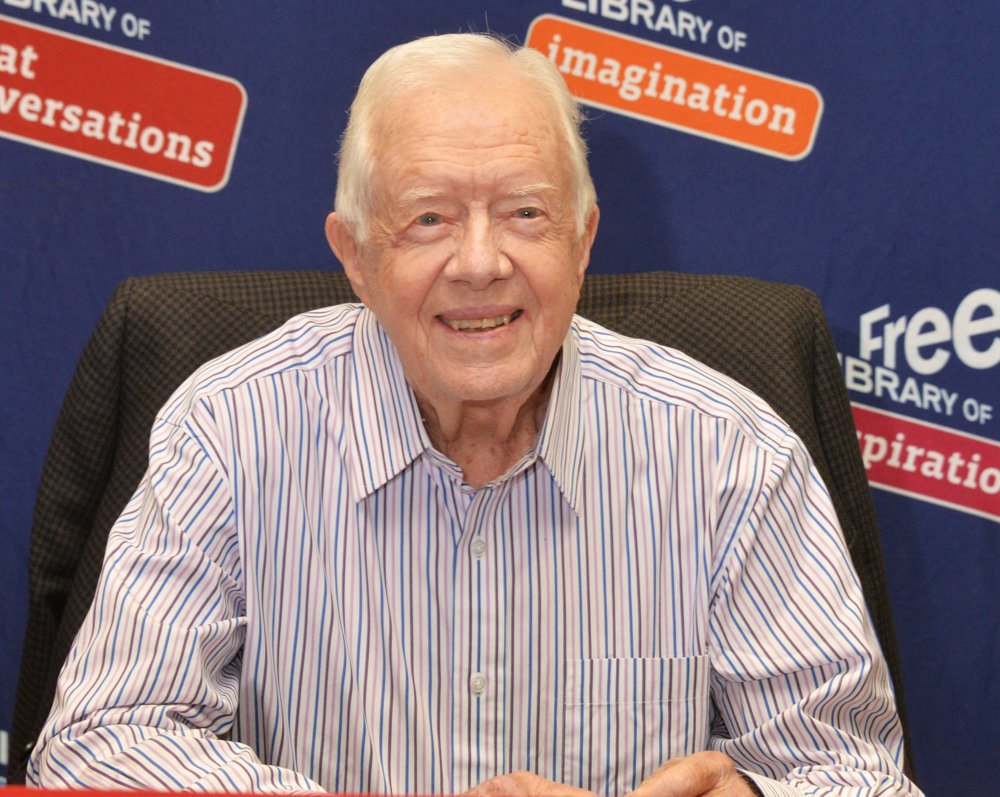 Jimmy Carter Picture 1 - Jimmy Carter Signs Copies of His Book A Full ...