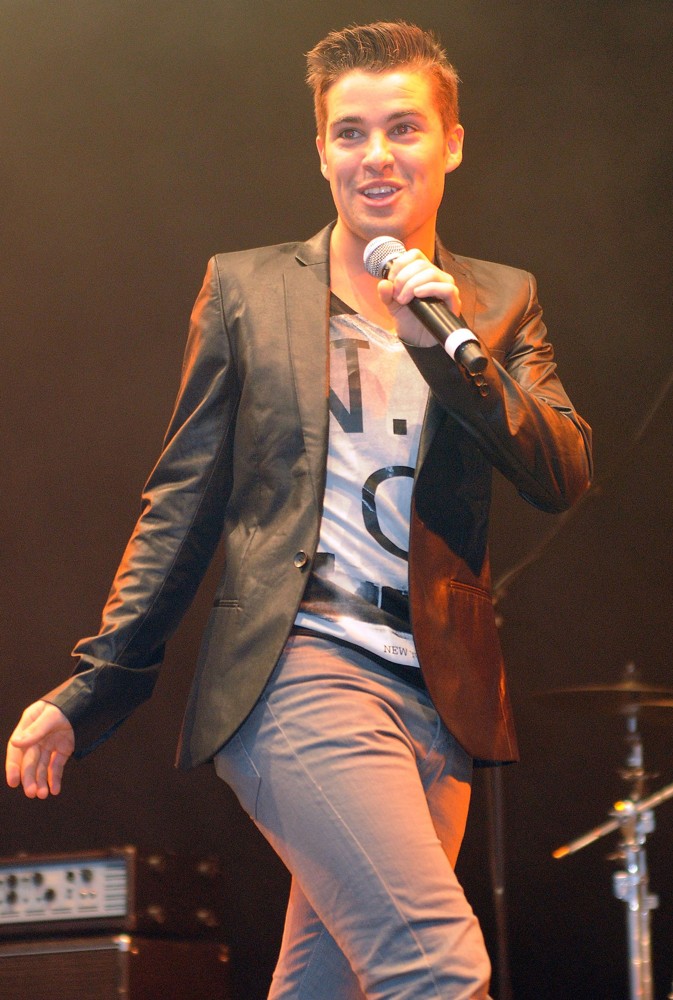 joe-mcelderry Picture 1 - The 2011 Blackpool Illuminations Swtich-On ...