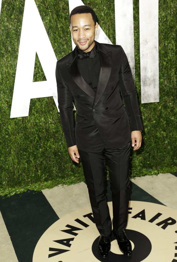 John Legend Picture 1 - 2013 Vanity Fair Oscar Party - Arrivals