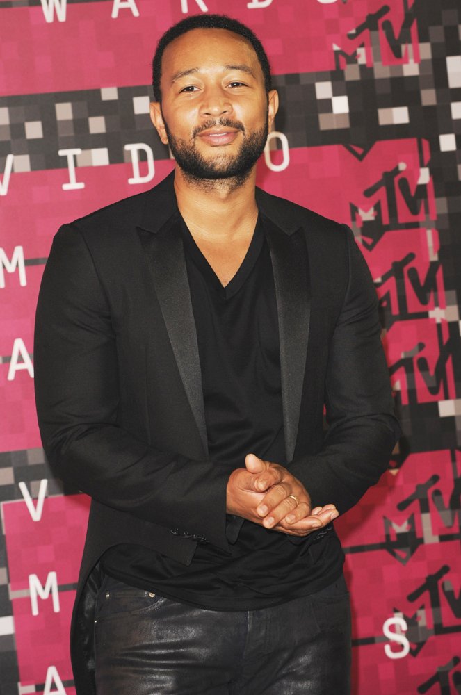 john-legend Picture 1 - 2015 MTV Video Music Awards - Arrivals