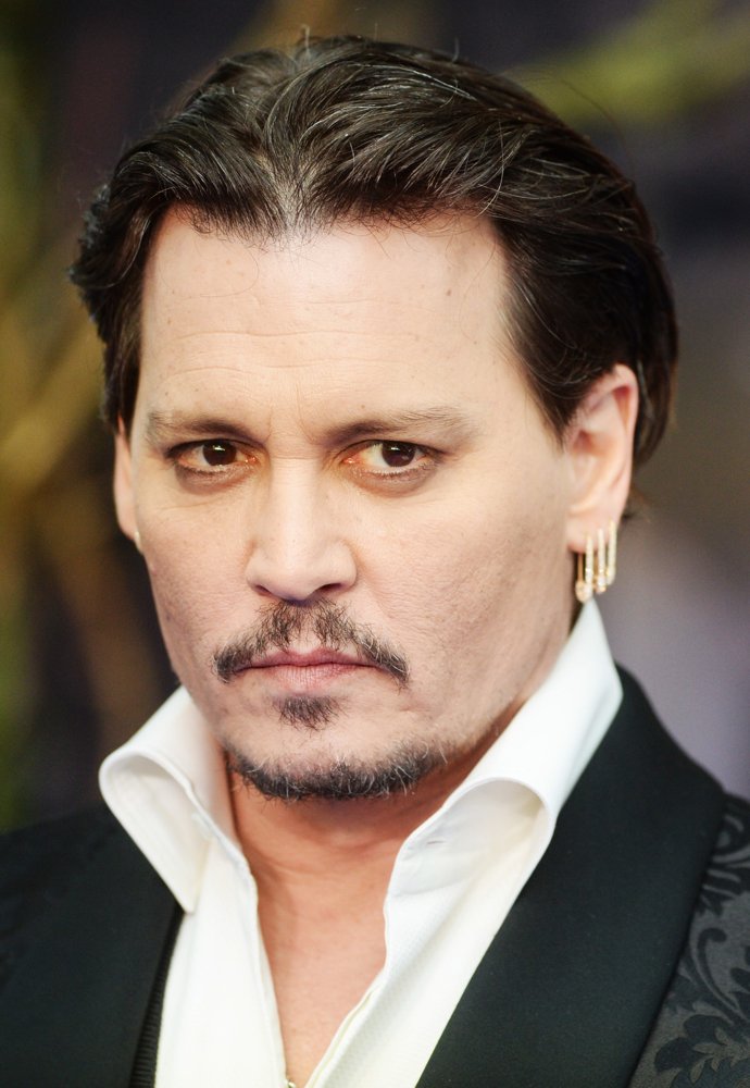 johnny-depp Picture 1 - Alice Through the Looking Glass European ...