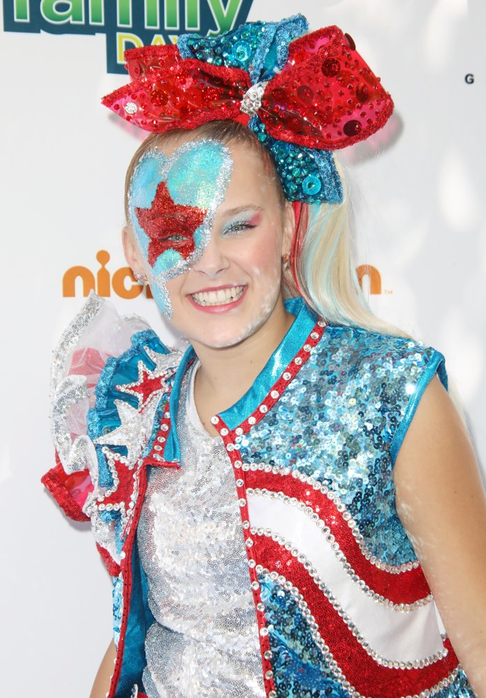 JoJo Siwa Pictures, Latest News, Videos.