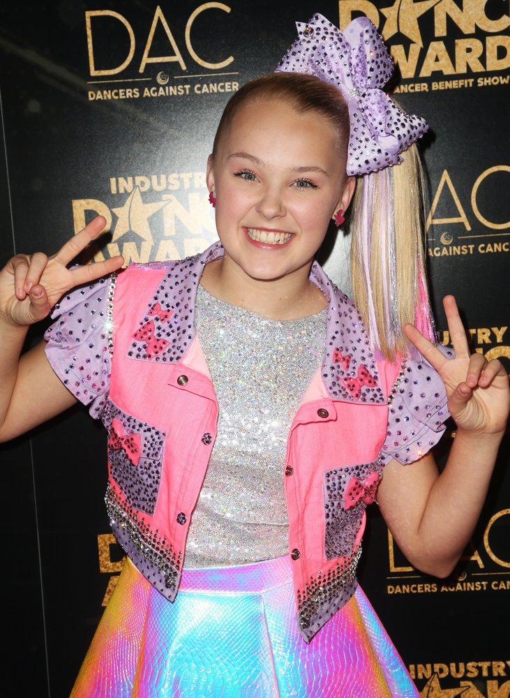 JoJo Picture 1 - 2018 Industry Dance Awards