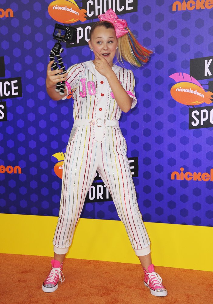 JoJo Siwa Pictures, Latest News, Videos.