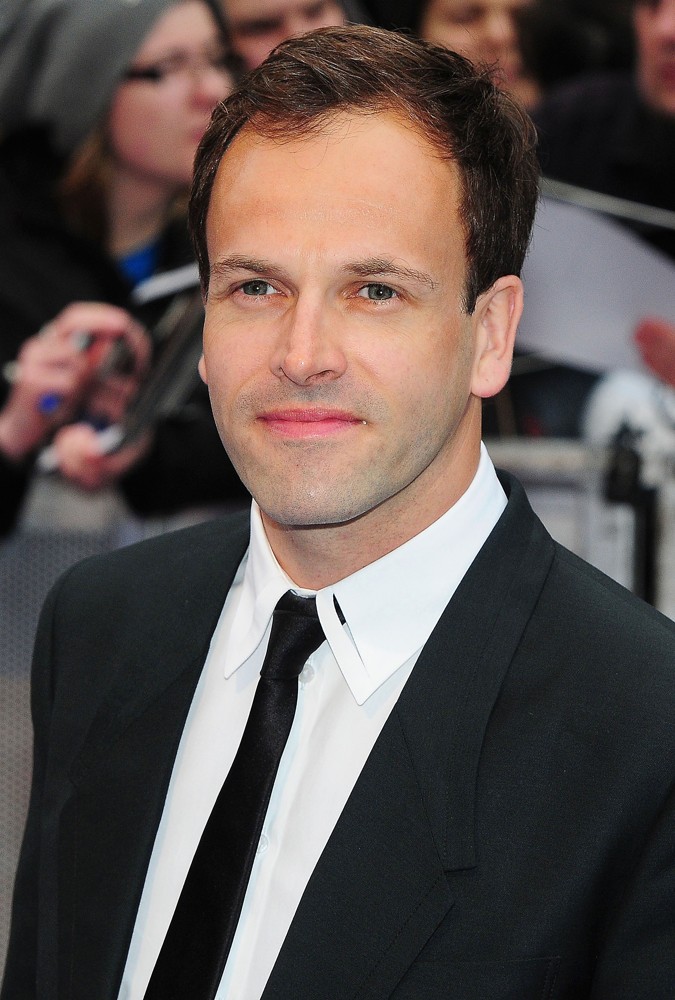 Jonny Lee Miller Picture 16 - UK Premiere of Dark Shadows - Arrivals