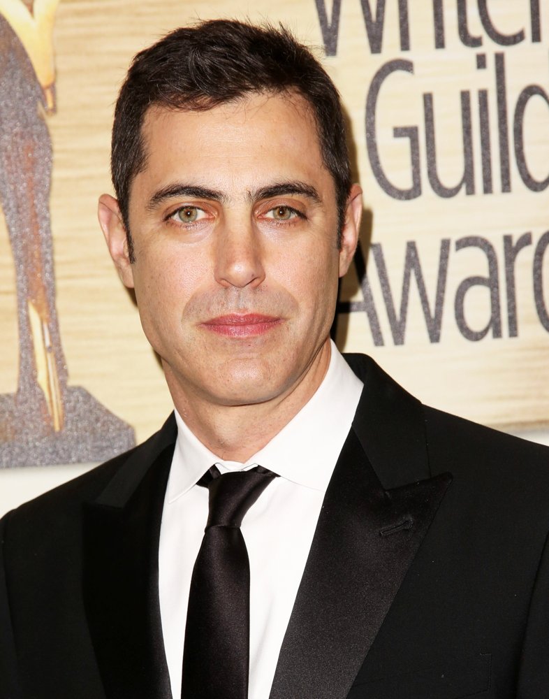 josh-singer Picture 1 - 2016 Writers Guild Awards - Arrivals