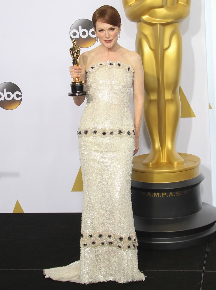 Julianne Moore Picture 1 The 87th Annual Oscars Press Room