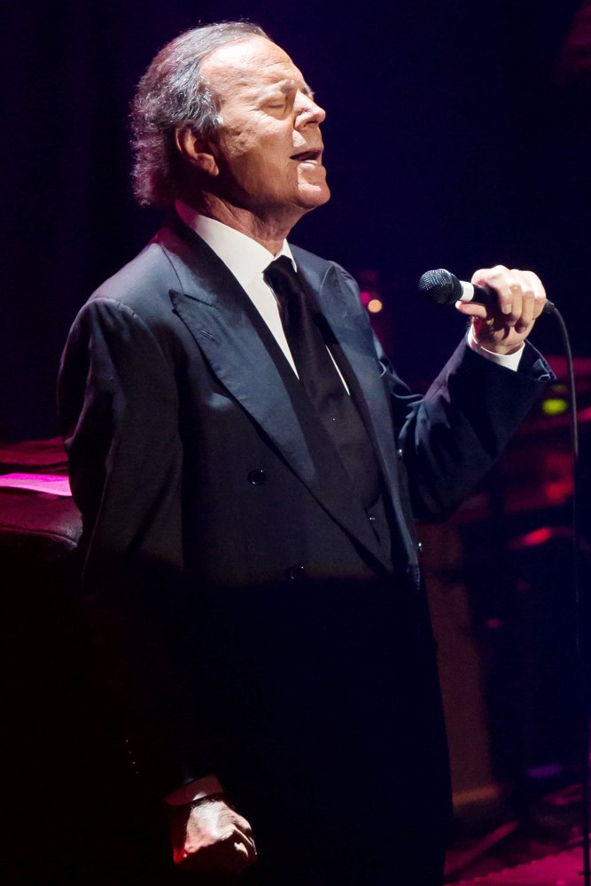 Julio Iglesias Pictures, Latest News, Videos.