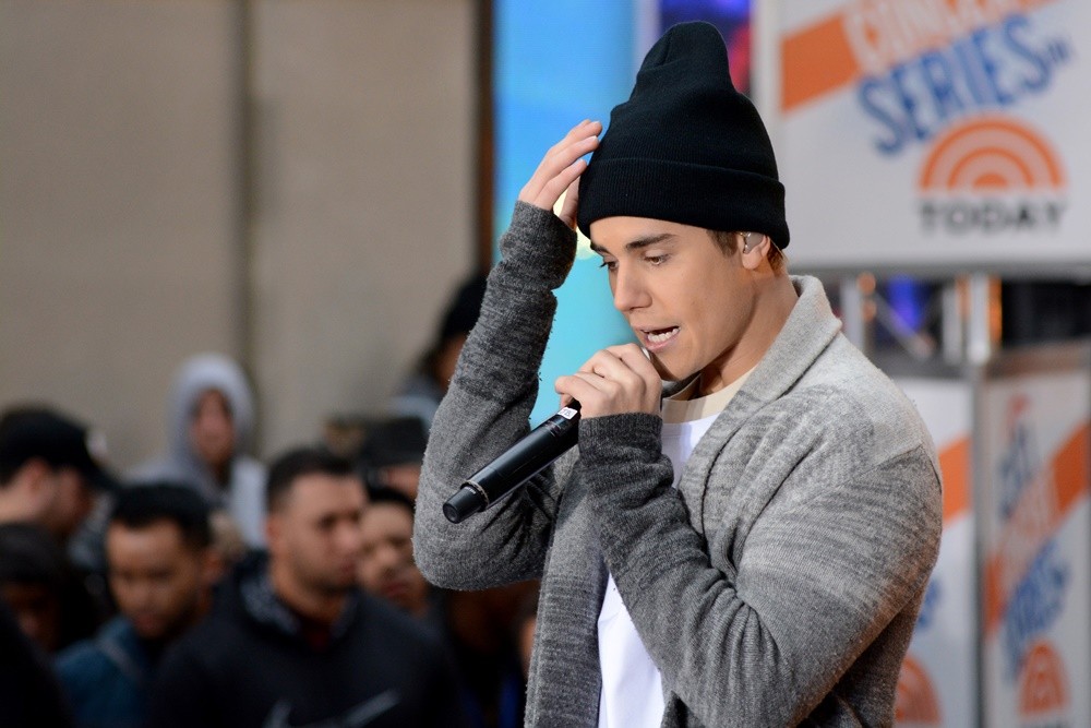 justin-bieber Picture 1 - Justin Bieber Performing Live on NBC's Today Show