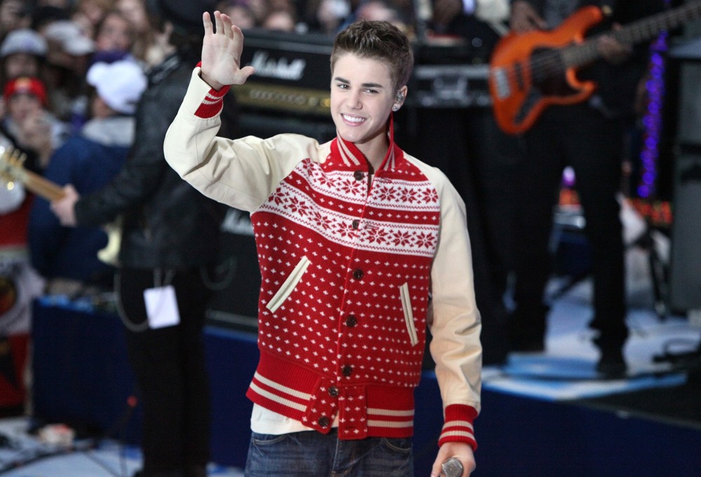 Justin Bieber Picture 774 - Justin Bieber Performs for The Pre-Taping ...