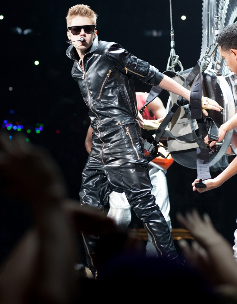 Justin Bieber Picture 1 - Justin Bieber Kicks Off The Start of His ...