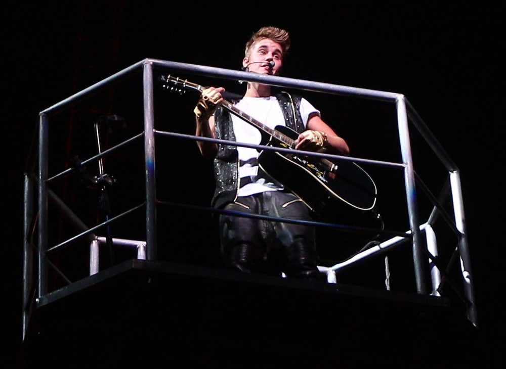Justin Bieber Picture 1127 - Justin Bieber Kicks Off The Start of His ...
