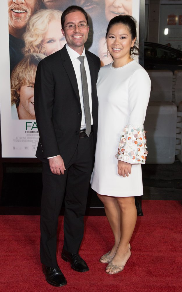 Premiere of Father Figures - Arrivals - Picture 1