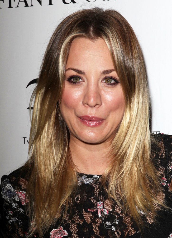 Kaley Cuoco Pictures - Gallery 15 with High Quality Photos