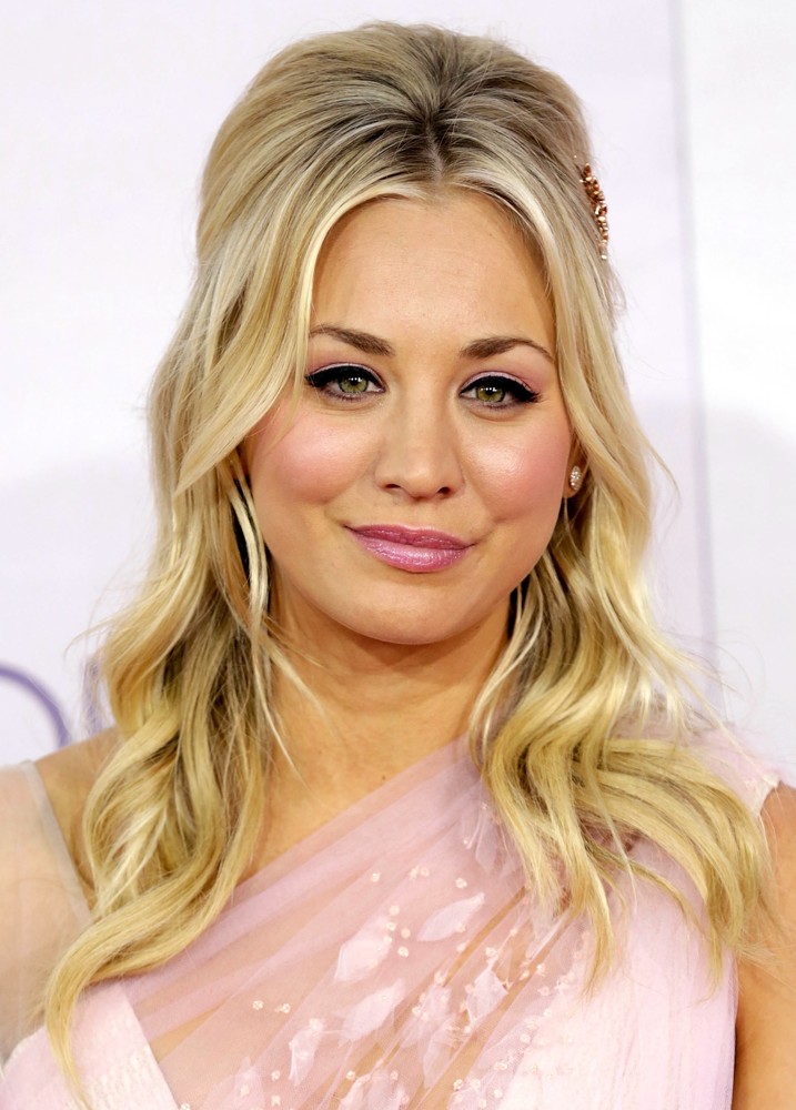 Kaley Cuoco 2013