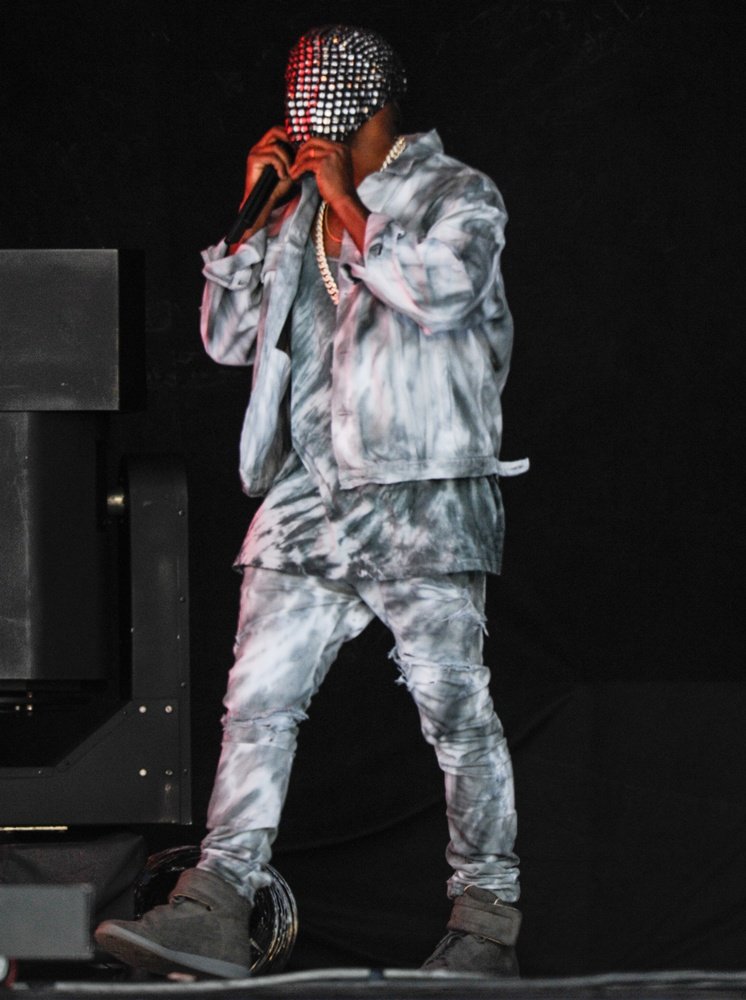 kanye-west Picture 1 - Wireless Festival 2014 - Day 2 - Performances