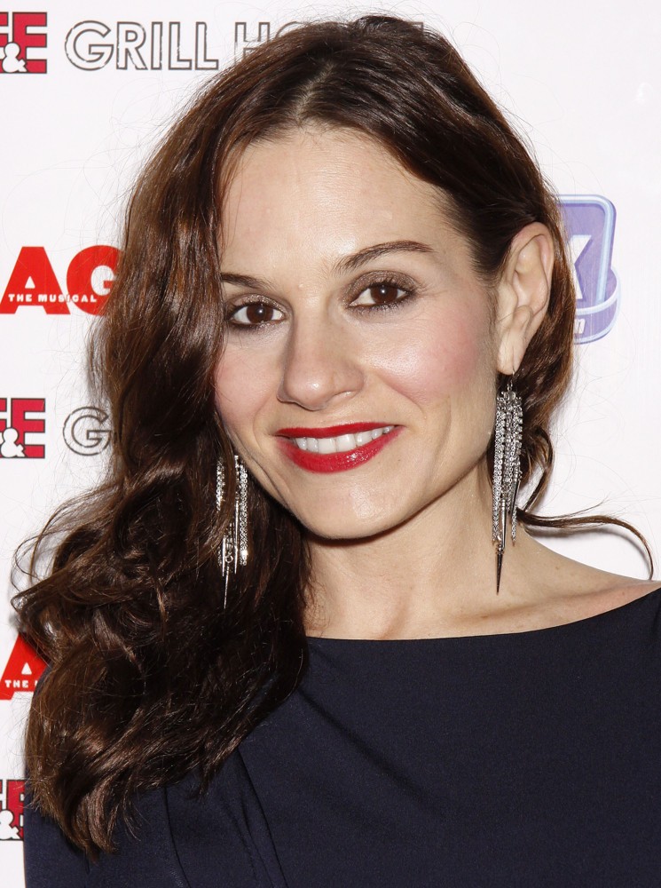 Kara DioGuardi Pictures, Latest News, Videos.